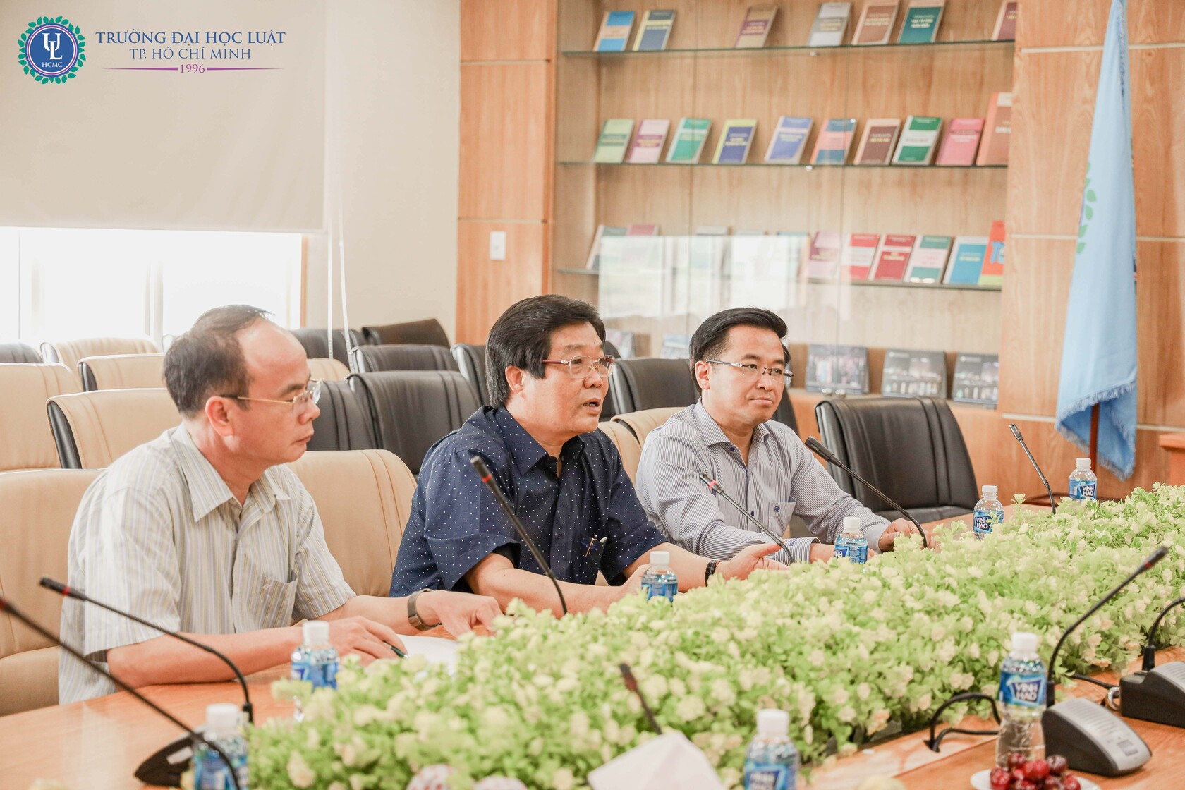 Tập thể lãnh đạo Nhà trường làm việc với ông Don Lam - Tổng Giám đốc ...